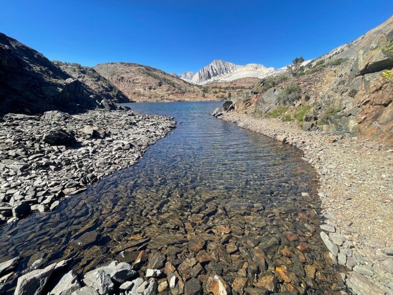 イースト・シエラネバダ山脈の美しい山々の絶景を堪能できる秀逸なトレイル Twenty Lakes Basin Loop Trail【歩かずに ...